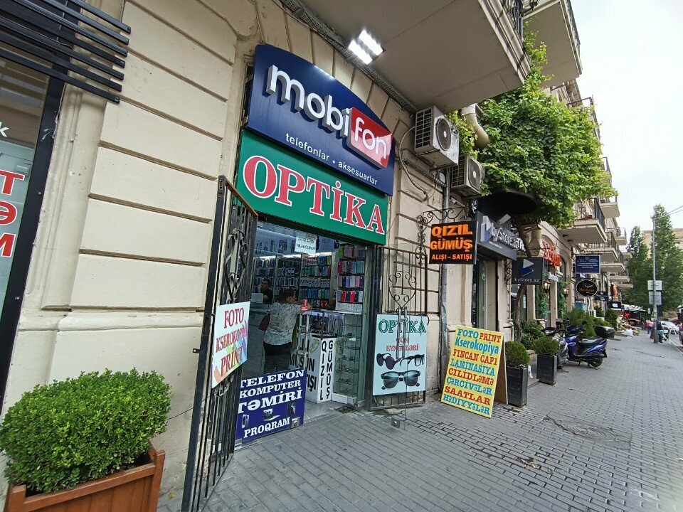 Cep telefonu aksesuarları Mobifon, Bakü, foto