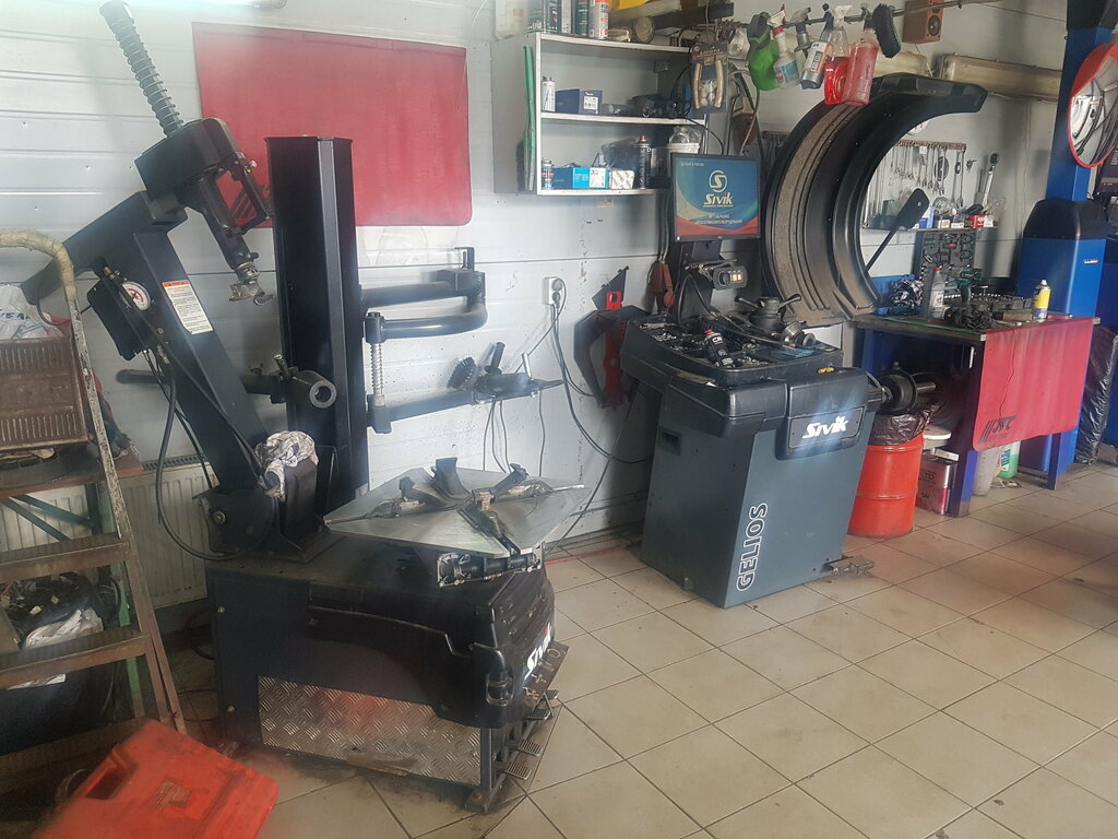 Otomobil servisi AutoMax, Peterhof, foto