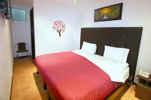 Hotel American Visa Boutique (Bogotá, Teusaquillo, El Recuerdo, 36th Lane, 25B-66), otel  Bogota'dan