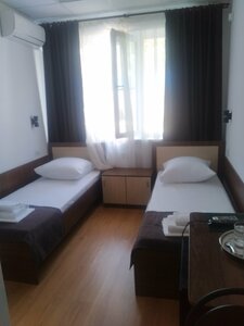 Стадион-01 (Republic of Adygea, Maykop, Tsentr), otel  Maykop'tan