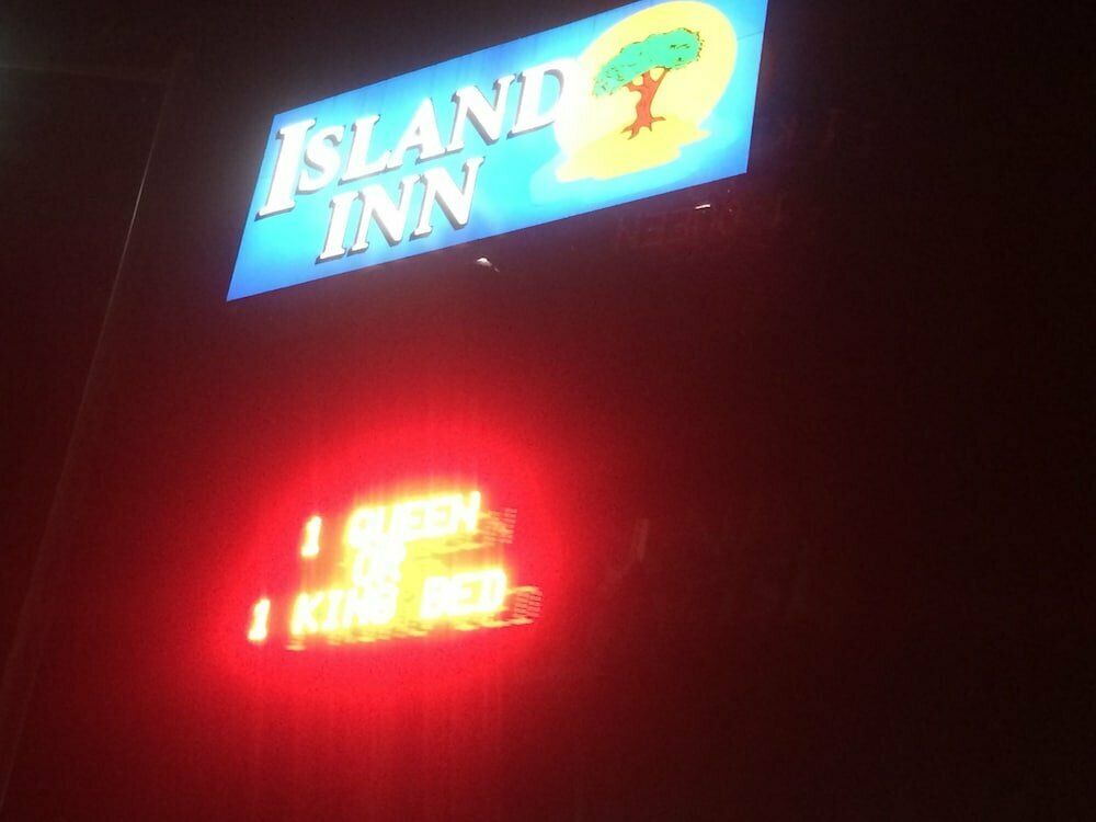 Otel Island Inn, Grand Island, foto