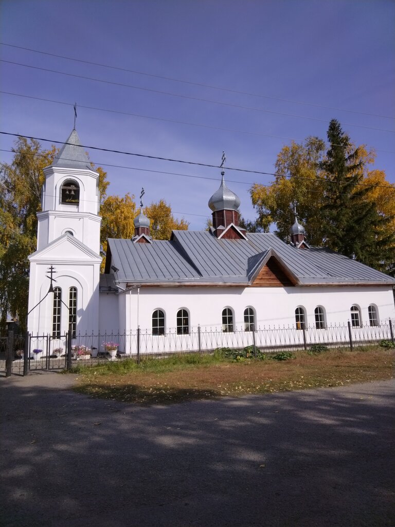 Ortodoks kiliseleri Tserkov Nikolaya Chudotvortsa, Altayski krayı, foto