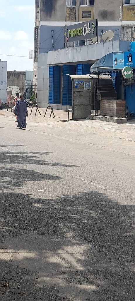 Araba yıkama ekipmanları Pharmacie Ode, Abican, foto