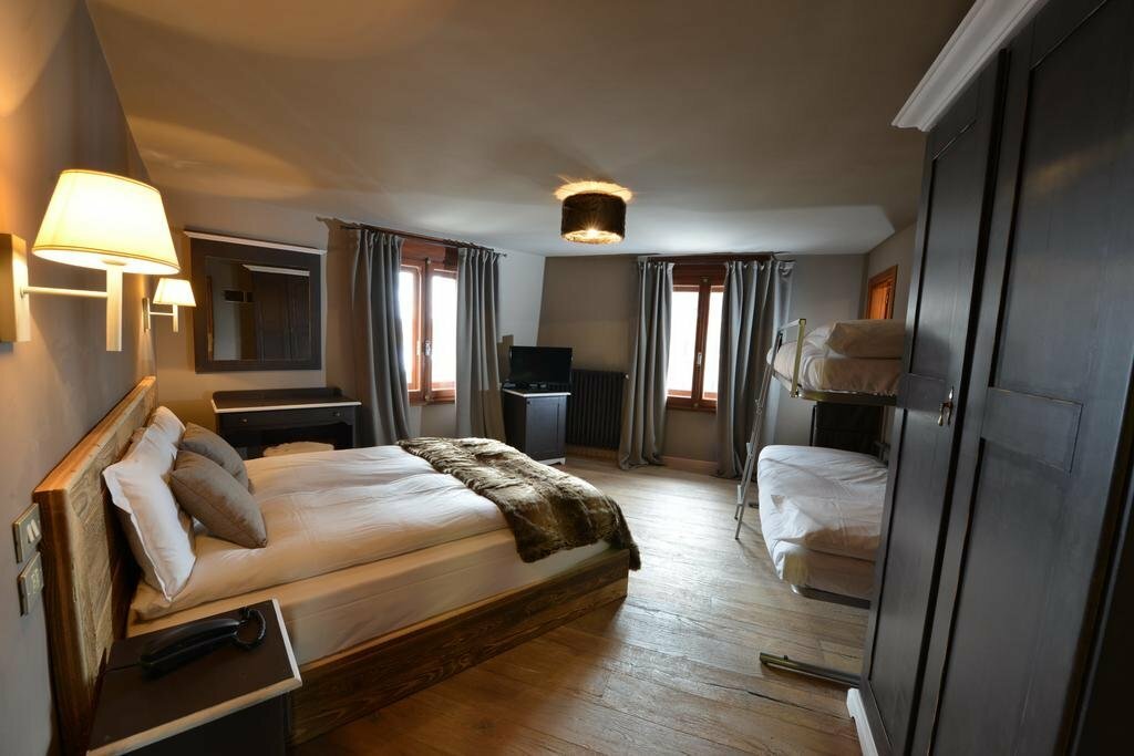 Otel Art Hotel Grivola, Aosta Vadisi, foto