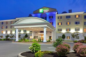 Otel Holiday Inn Express Hotel & Suites Watertown-Thousand Island, Watertown, foto