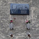 Генерал-лейтенанту Фёдору Петровичу Озерову (General-Leytenanta Ozerova Street No:2), anıt levhası, anıt taş  Kaliningrad'dan