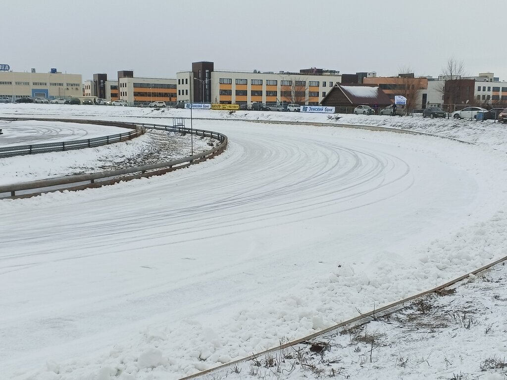 Otomobil pisti Автодром КВЦ, Tolyatti (Togliatti), foto