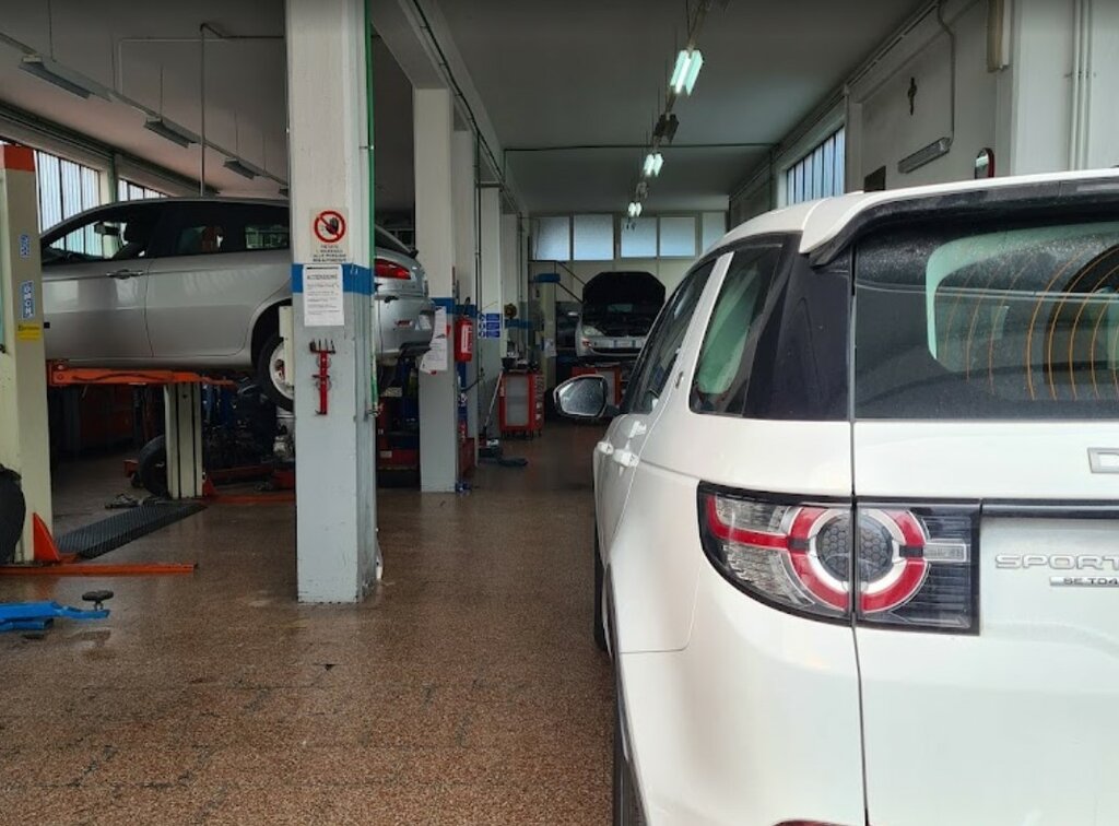 Otomobil servisi Al'tair Servis, Moskova, foto