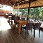 Mayflower Catering Services (Greater Accra Region, Tema Metropolitan, Tema, Apple Avenue), restoran  Gana'dan