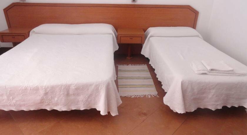 Otel Hostal Gemini, Katalonya, foto