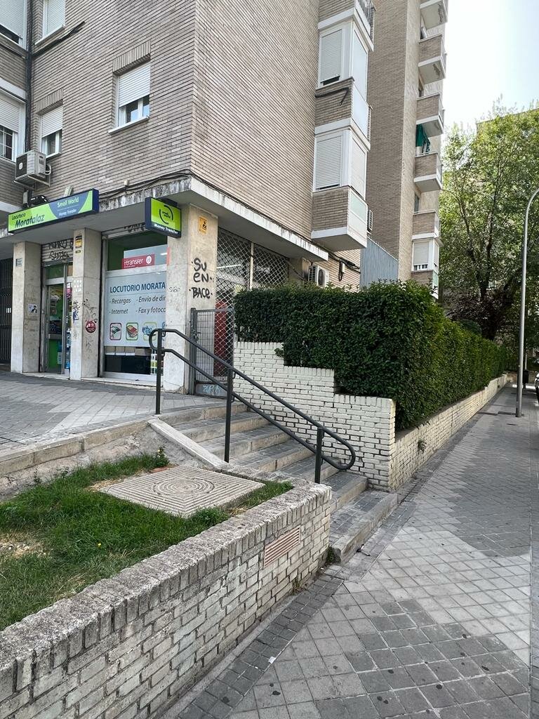 Telekomünikasyon satış noktaları Locutorio Moratalaz Jm, Madrid, foto