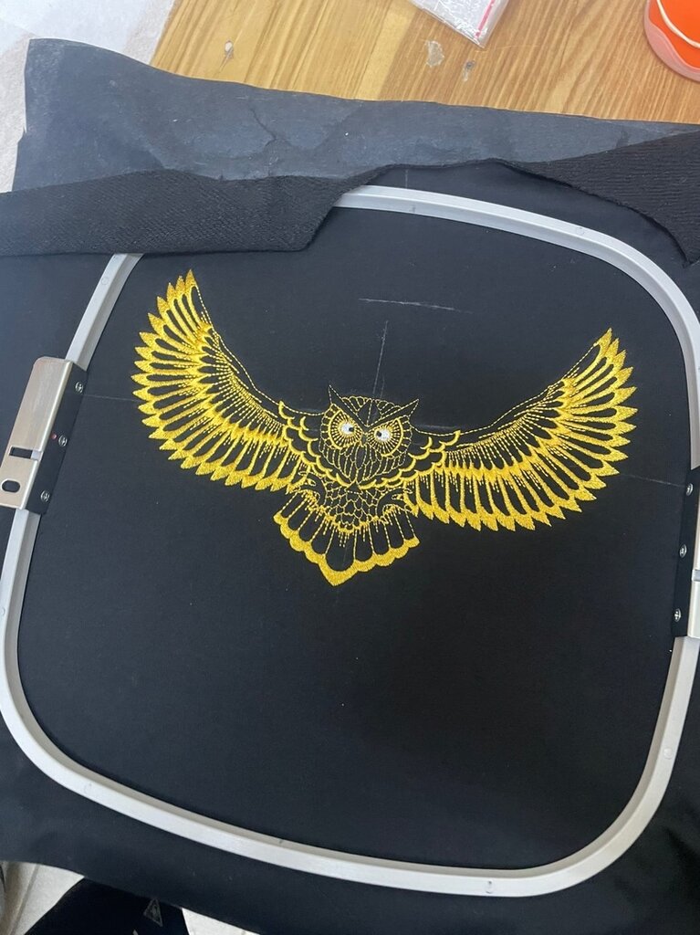 Nakış hizmetleri In orange, Saint‑Petersburg, foto