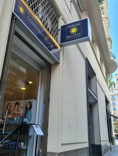 Grant Cdb Peluquería, автономное сообщество Каталония, Барселона, улица ...