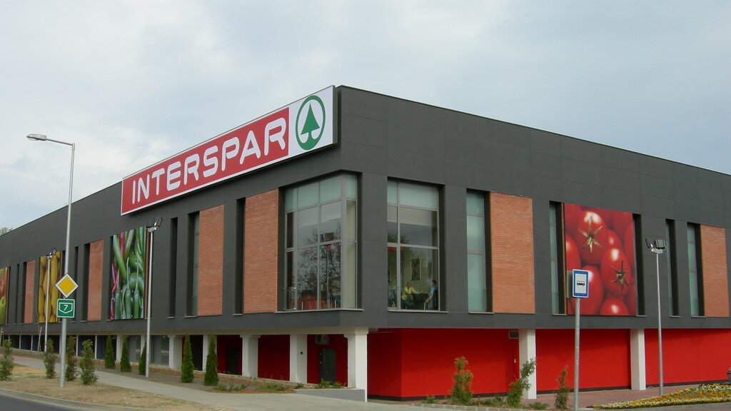 Süpermarket Interspar Hipermarket, Pest, foto