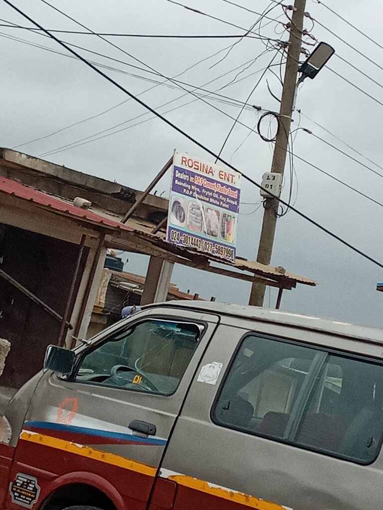 Yapı mağazası Rosina enterprise, Akra, foto