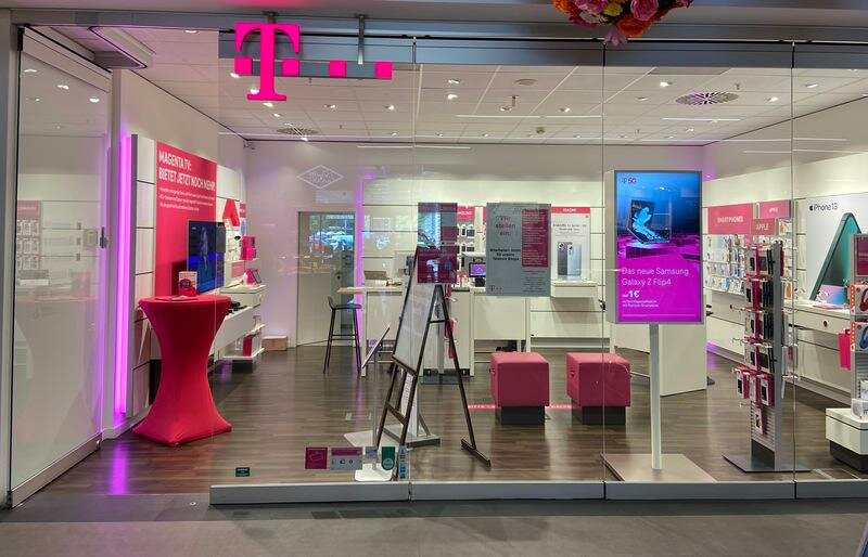 Cep telefonu ve aksesuarları satış mağazaları Telekom Shop, Berlin, foto