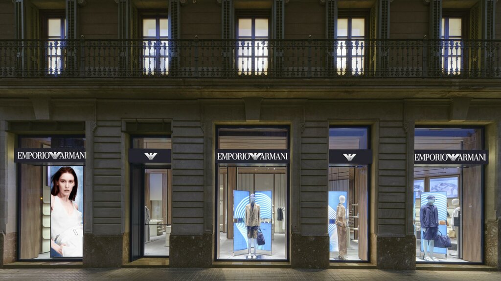 Kozmetik ve parfümeri mağazaları Emporio Armani, Barselona, foto