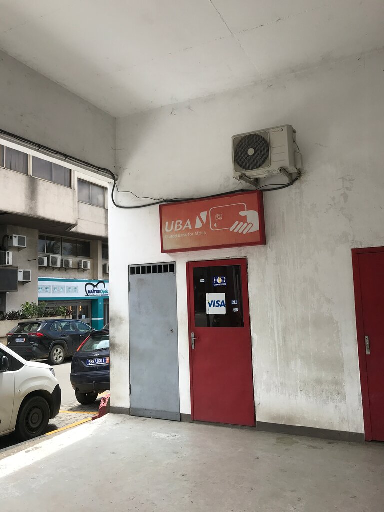 ATM'ler Uba ATM, Abican, foto