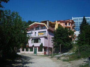 Villa Mari Guest Rooms (Chayka area 87,Golden Sands,Varna,), otel  Dünya'dan