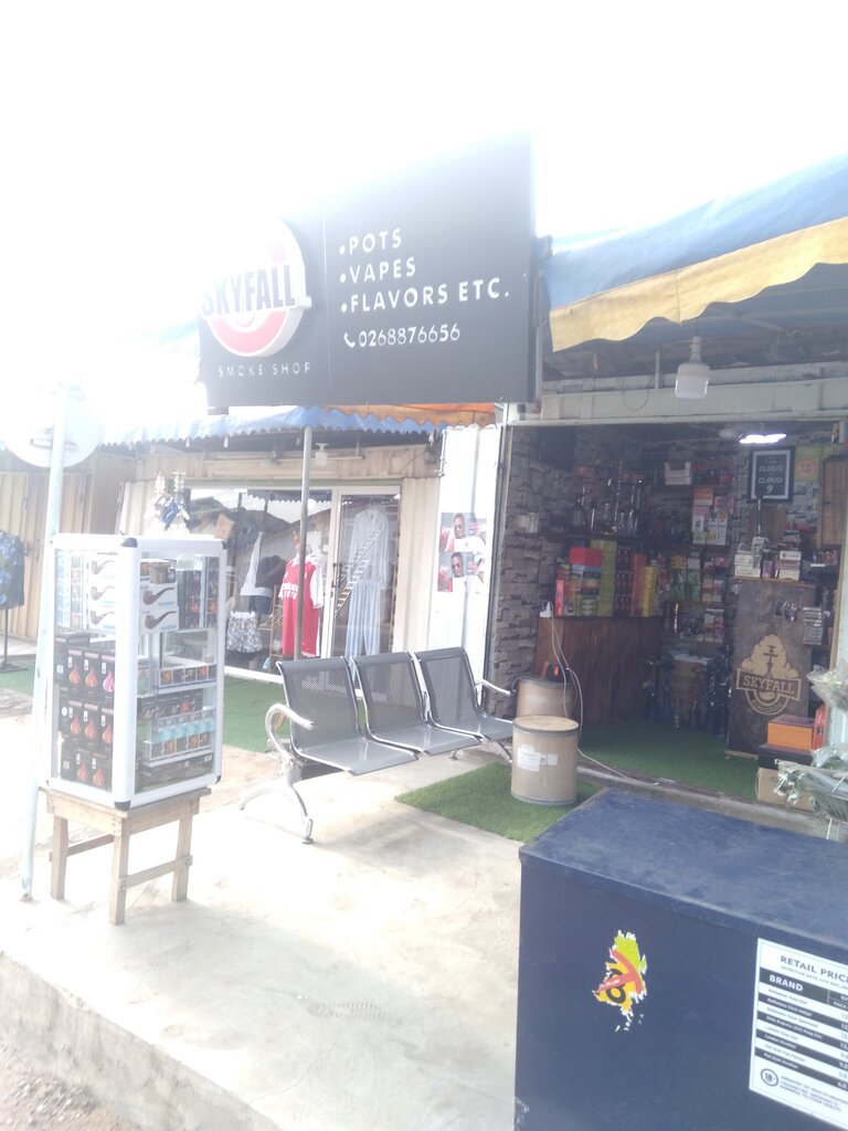 Tütün, sigara mağazaları SkyFall Smoke Shop, Dünya, foto