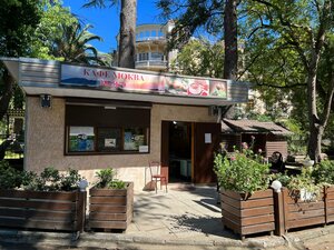 Моква (Autonomous Republic of Abkhazia, Sukhumi, Kodor Highway), kafe  Suhum'dan