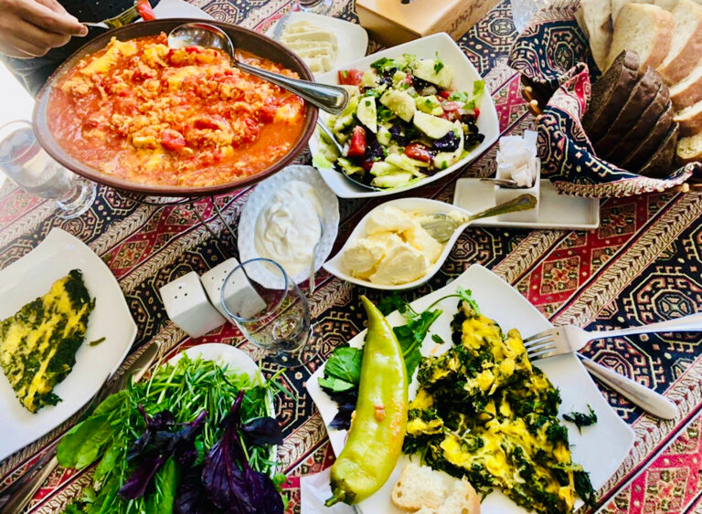 Kafe Argishti Tonratun, Hrazdan, foto