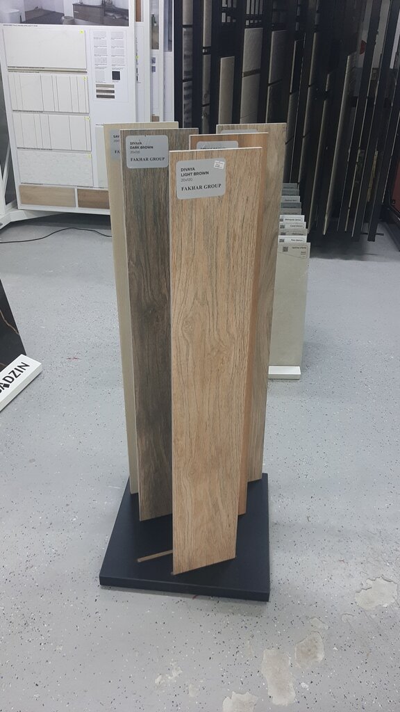 Yapı mağazası Погонаж, Moskova ve Moskovskaya oblastı, foto