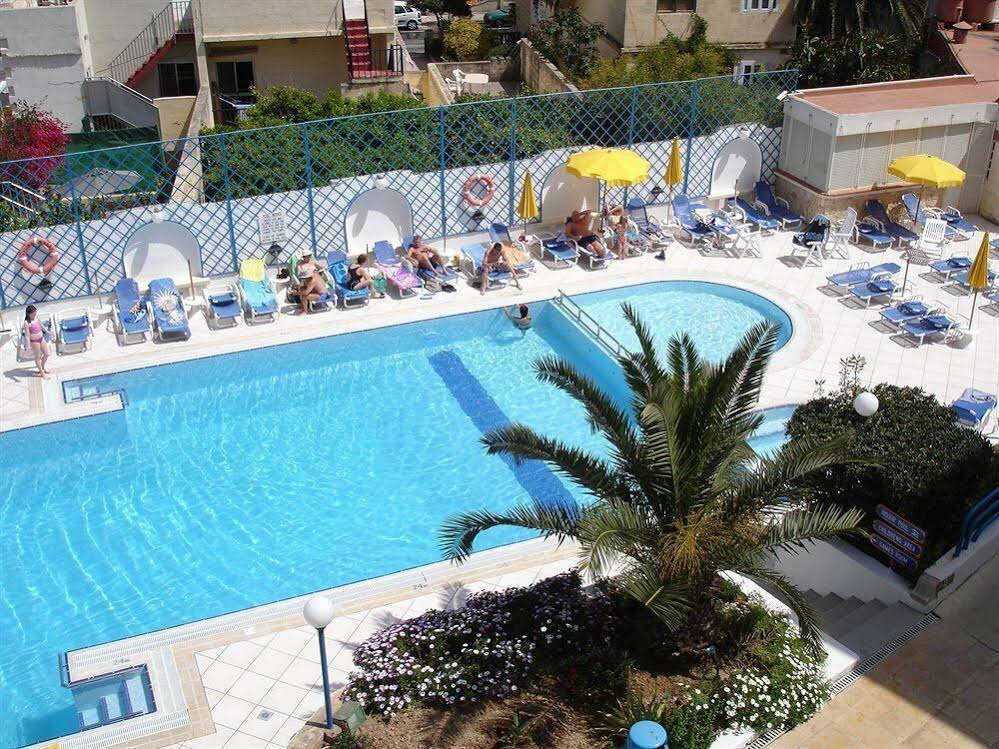 Otel Club Salina Wharf, Dünya, foto