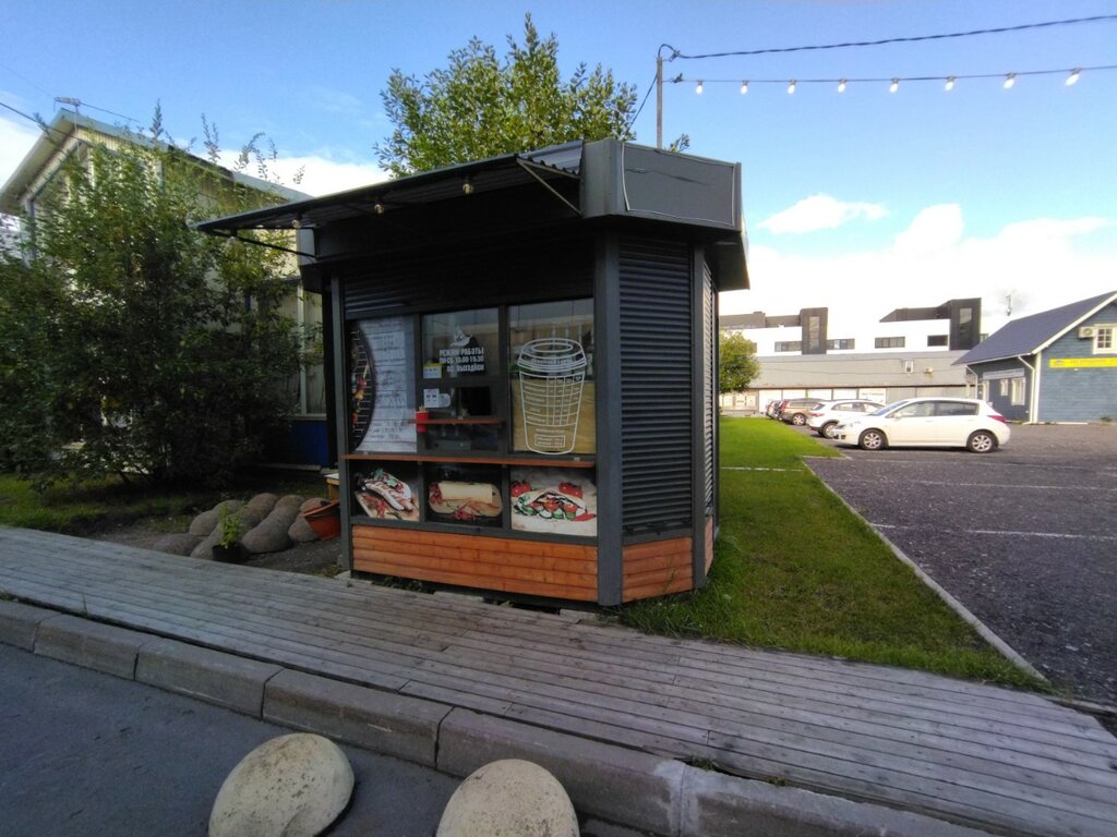 Fast food Zharovnya Street, Saint‑Petersburg, foto