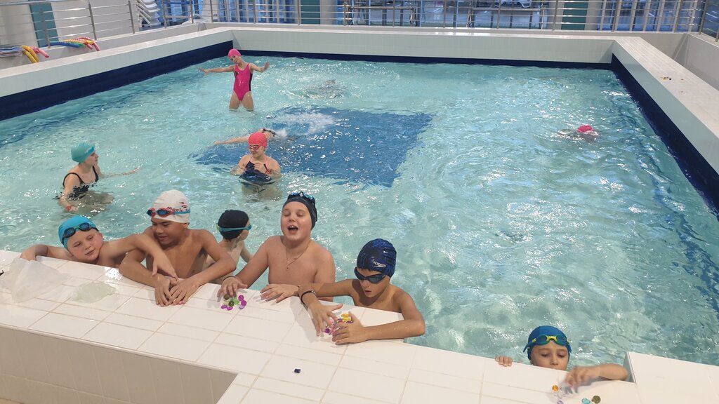 Yüzme havuzları Magic Swim, Moskova, foto