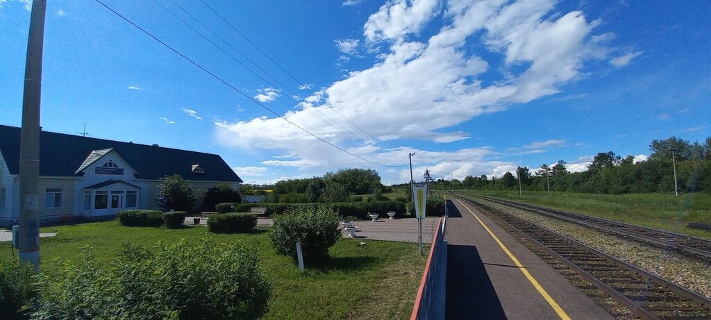 Tren istasyonu Станция Учум, Krasnoyarski krayı, foto