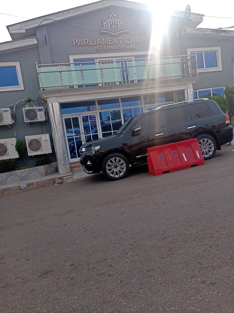 Cenaze hizmetleri Parliament Chapel International, Akra, foto