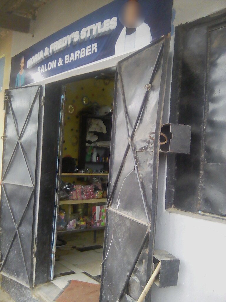 Berberler Mwemeke Barber Shop and Salon, Lusaka, foto