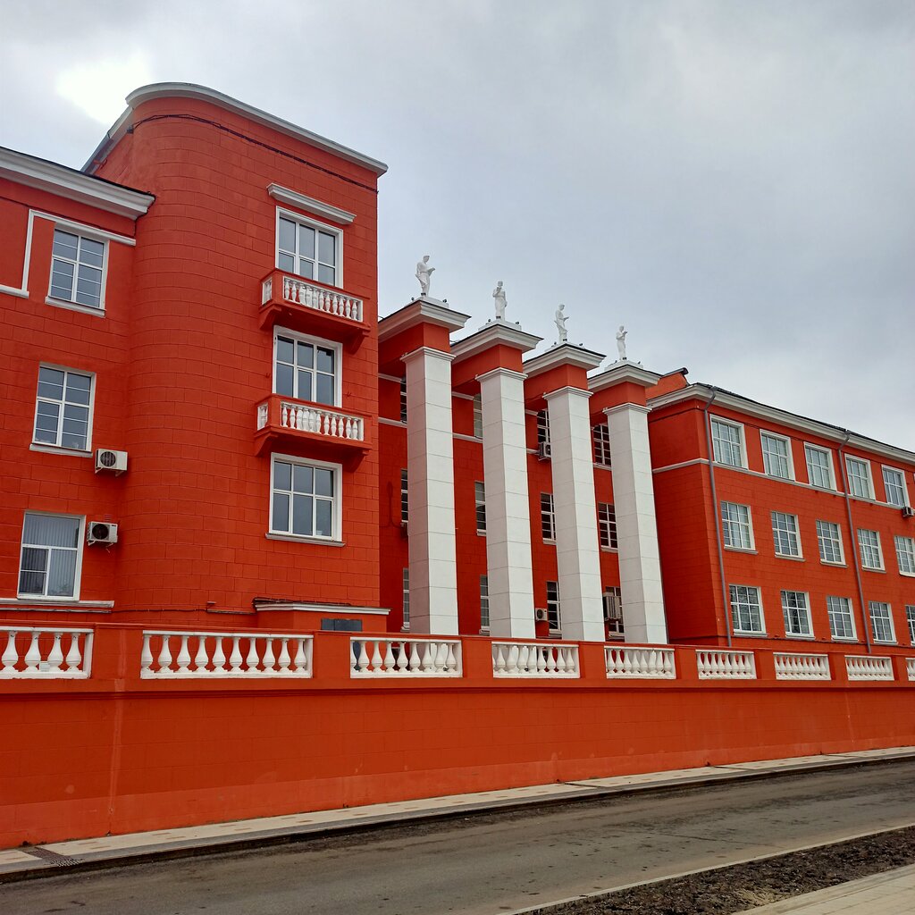 Turistik yerler Здание Индустриального института, Nijni Novgorod, foto
