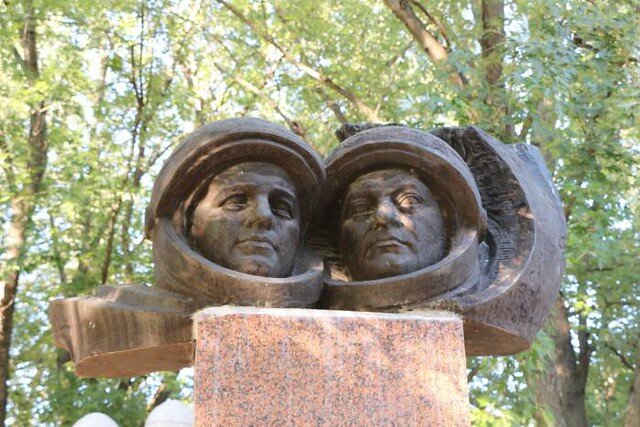 Anıt, heykel П.И. Климук и М. Гермашевский, Vitebsk, foto