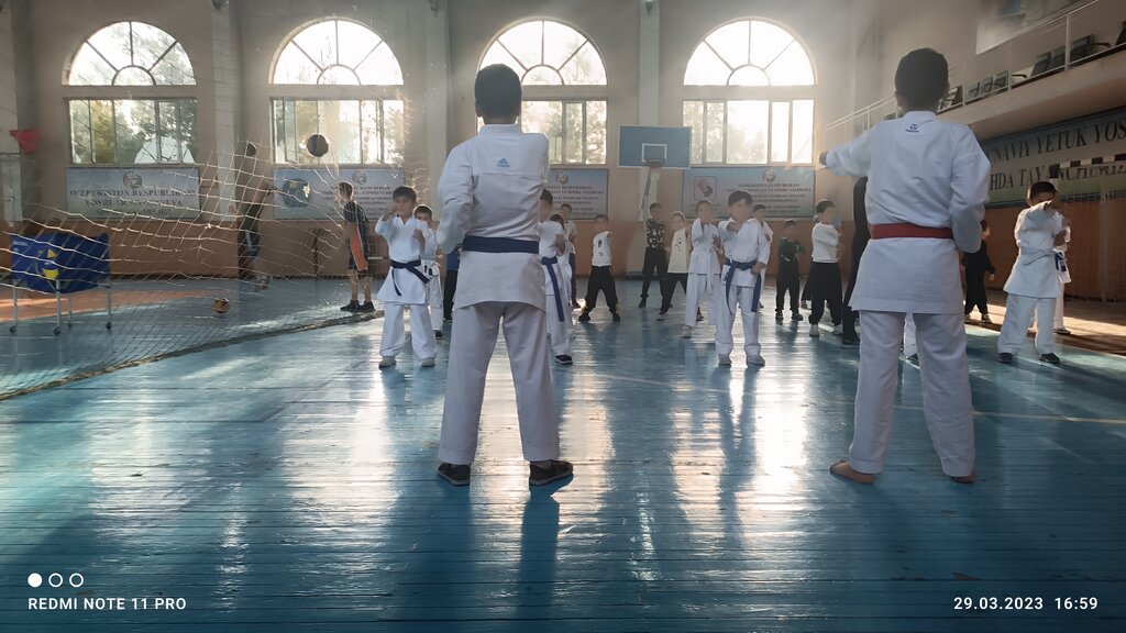 Çok amaçlı spor tesisleri Sports Complex, Kokand, foto