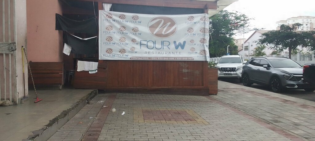 Restoran Four W, Loanda, foto