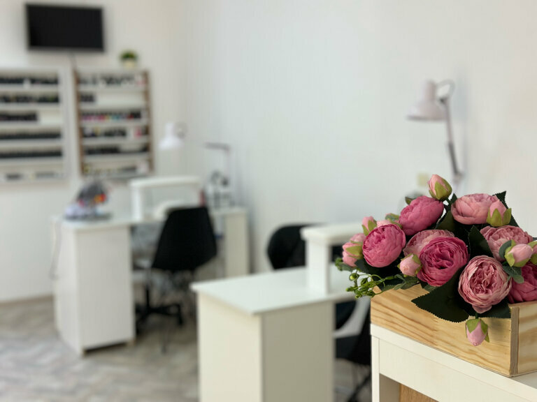 Manikür-pedikür School Studio manicure by Anastasiya Simonova, Voronej, foto