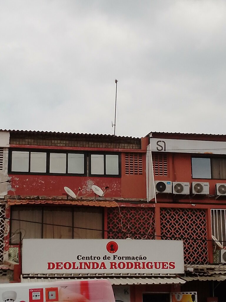 Eğitim merkezleri Deolinda Rodrigues, Loanda, foto