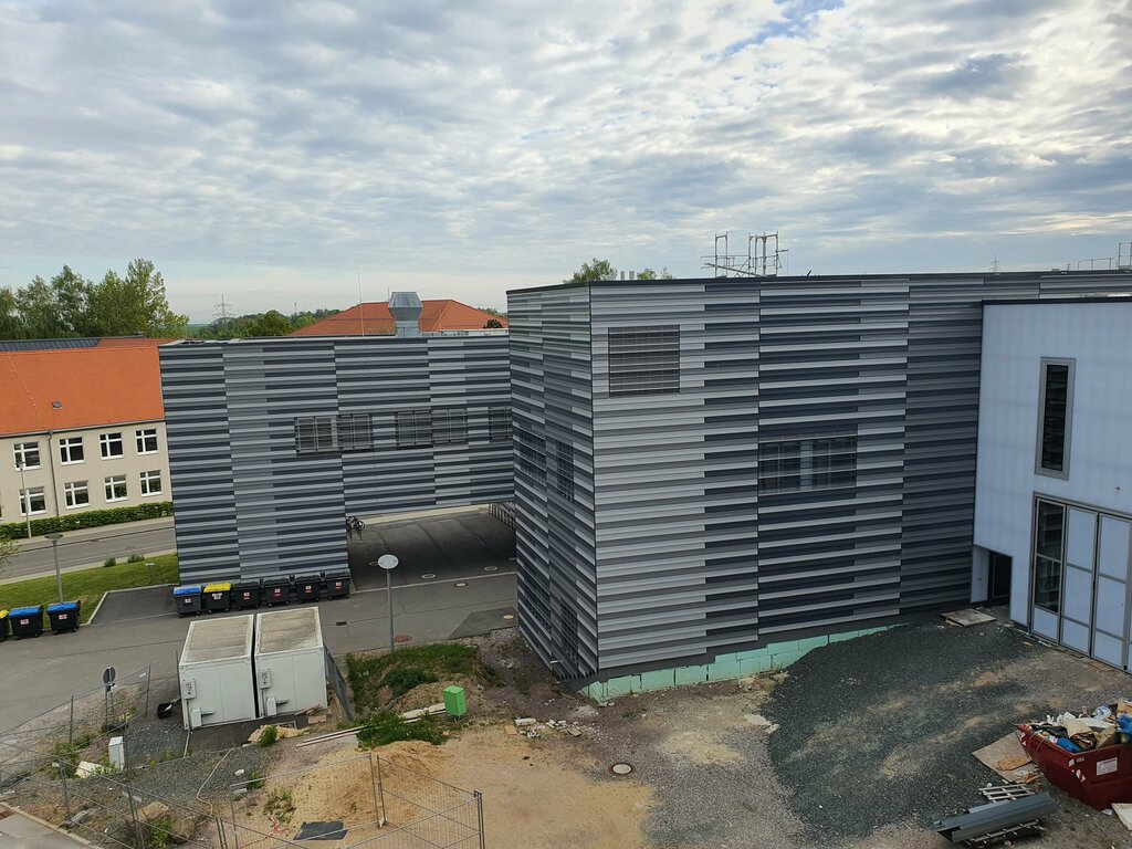 Üniversiteler Erweiterungsbau TMV-Halle, Freiberg, foto