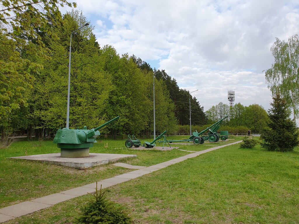 Teknoloji anıtı 85-мм дивизионная пушка Д-44 образца 1946 года, Protvino, foto