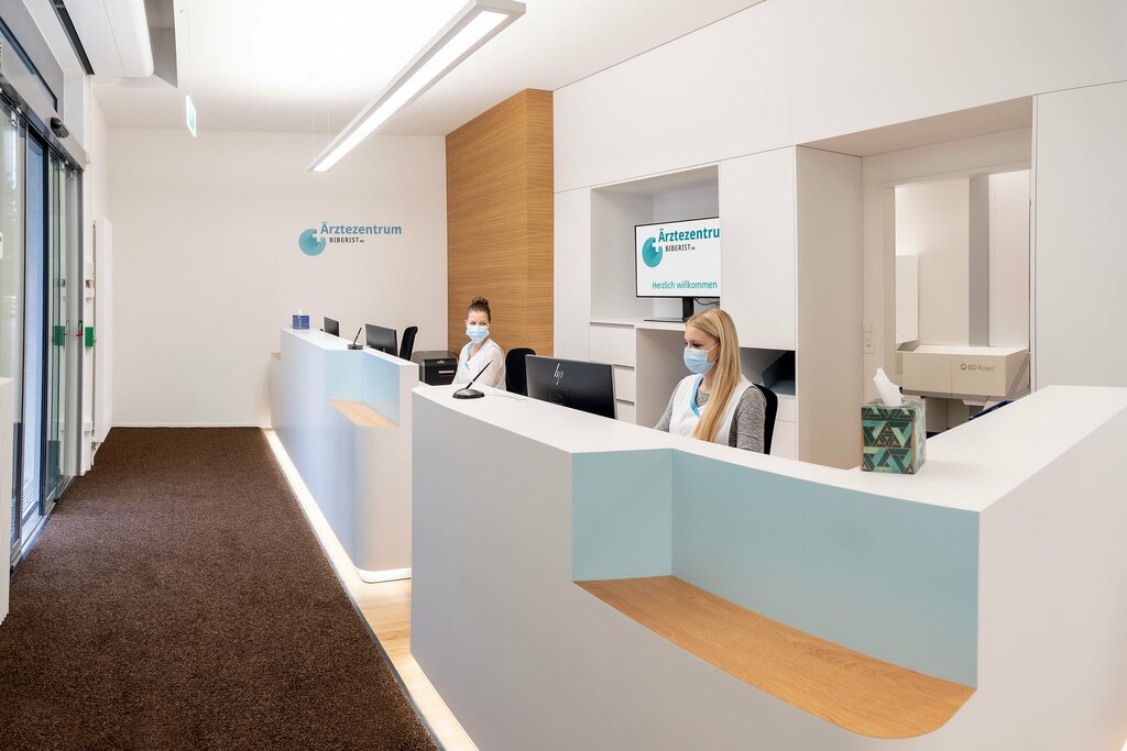Tıp merkezleri ve klinikler Ärztezentrum Biberist AG, Solothurn, foto