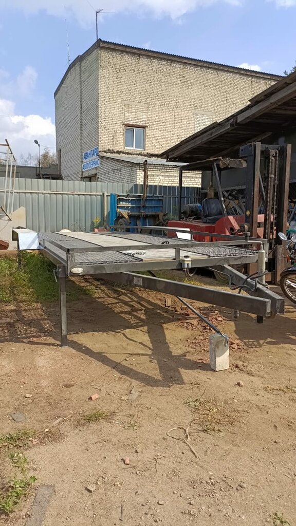 Araç römorkları Трейлер, Oktiabrski, foto