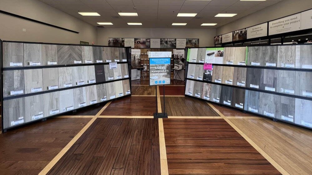 Mobilya mağazaları Ll Flooring, Tigard, foto