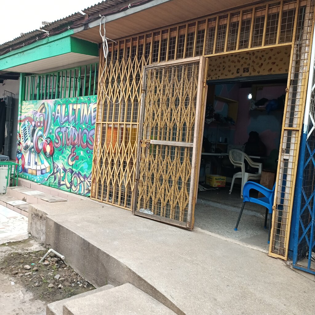 Alışveriş merkezleri Community 7 Night Market, Dünya, foto