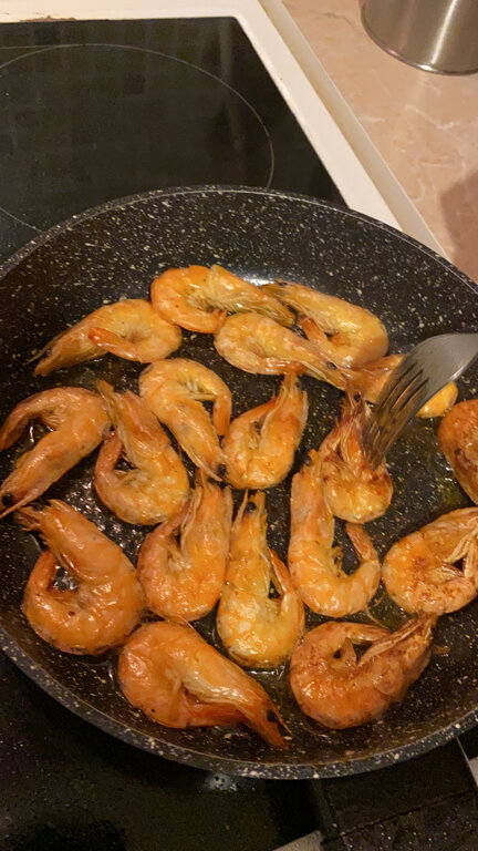 Balık ve deniz ürünleri Ribniy Mir, Makhachkala, foto