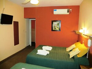 Hotel Ritz (Provincia de Córdoba, Villa Carlos Paz, Avenida Uruguay), otel  Villa Carlos Paz'dan