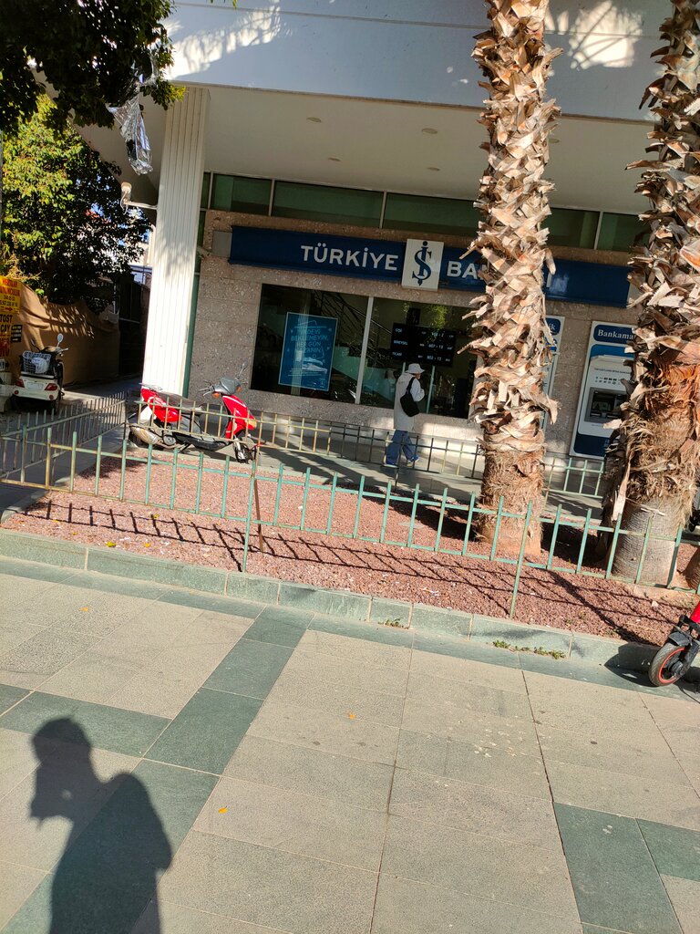 Banka Türkiye İş Bankası Antalya Şubesi, Antalya, foto