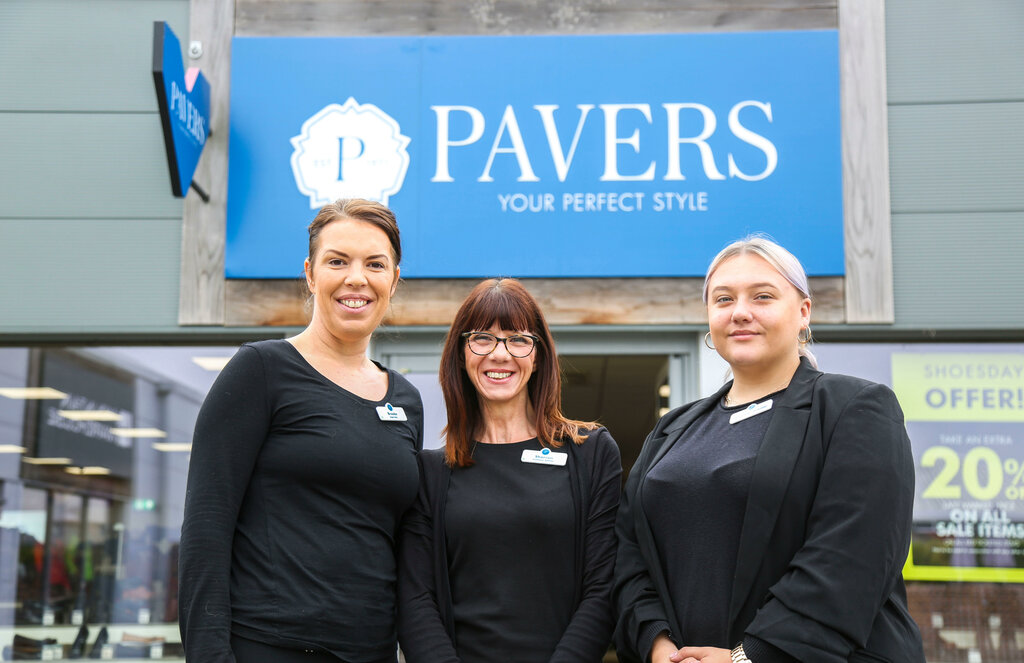 Ayakkabı malzemeleri Pavers Shoes, İngiltere, foto