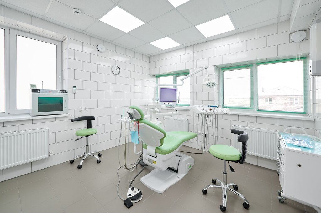 Özel ağız ve diş sağlığı klinikleri ve muayenehaneleri Remint, Rostovskaya oblastı, foto